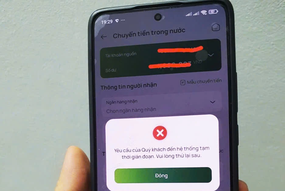 App ngân hàng Vietcombank bị “treo”