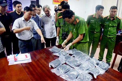 Bắt giữ đối tượng nhiễm HIV vận chuyển ma tuý trên tàu hỏa