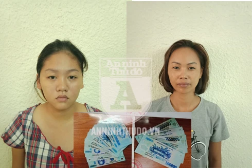 Không đồng ý mua hàng, “anh Tây” bị móc luôn cả ví