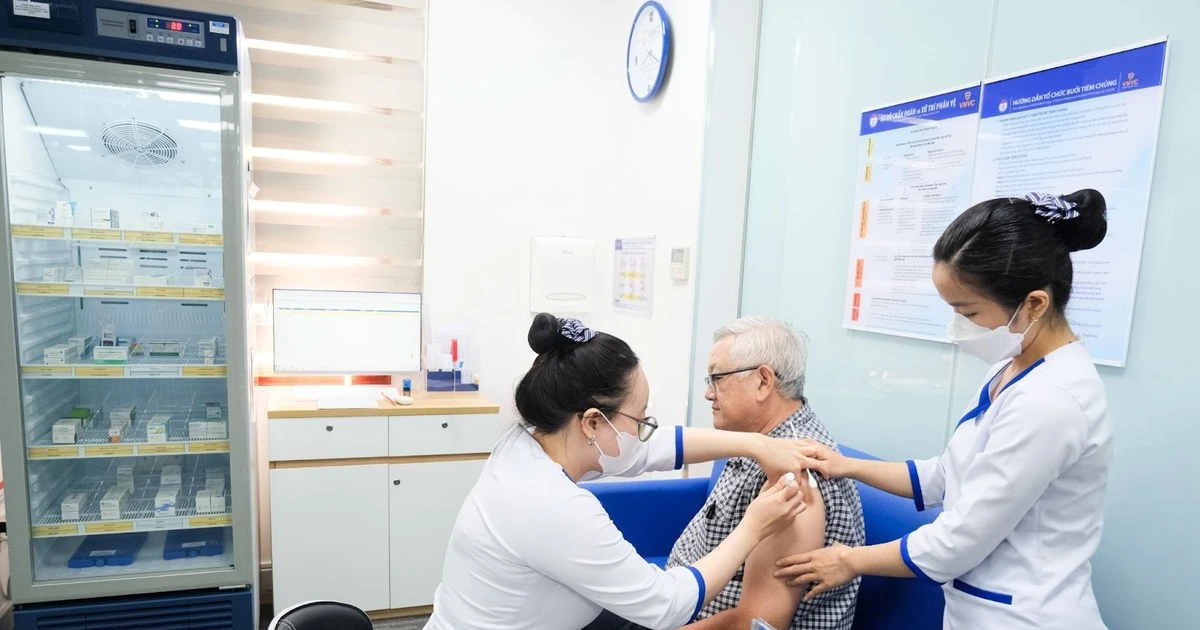 VNVC ra mắt vaccine RSV phòng viêm phổi cho người lớn, ứng phó nguy cơ ...