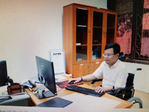 Công nhân Vũ Thanh Hồng "vượt lên số phận"