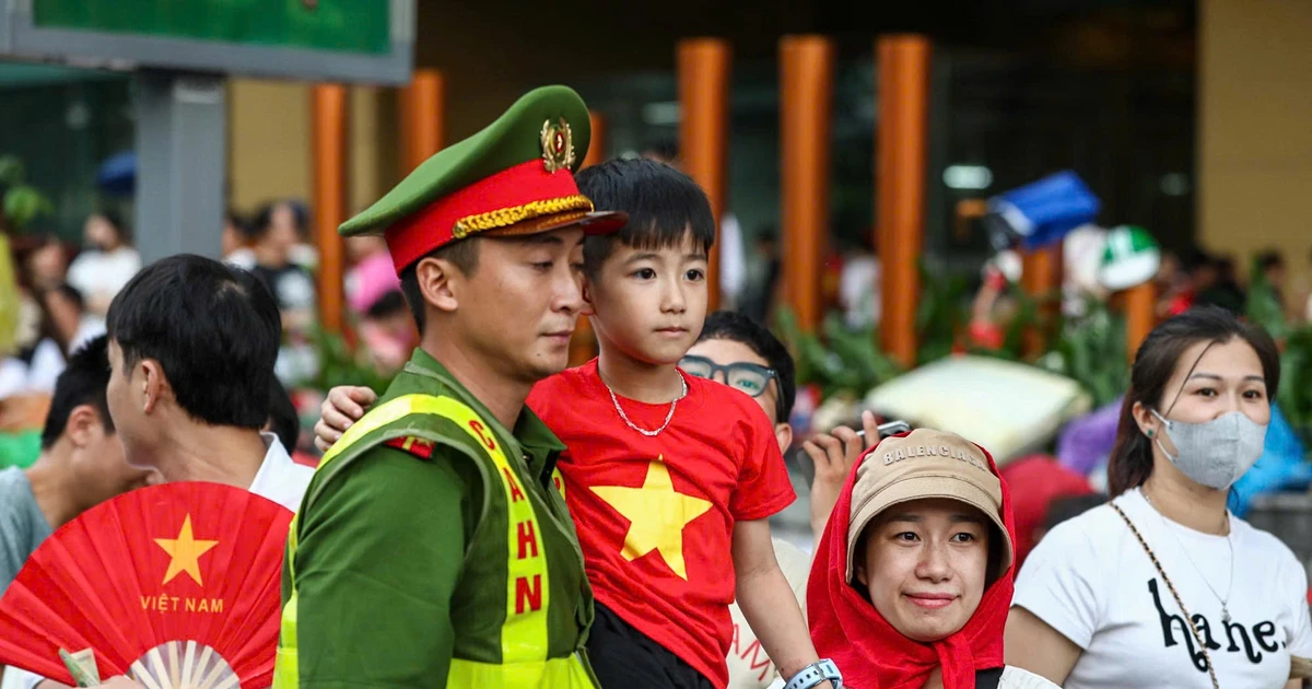 Lực lượng Công an Hà Nội vào vị trí: Đảm bảo an ninh, an toàn tuyệt đối ...