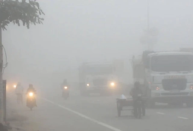 Sương mù dày đặc ở Hà Nội là do nghịch nhiệt xuất hiện