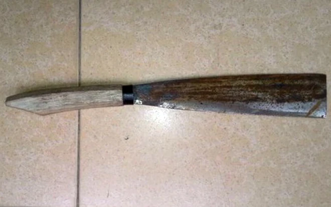 Nghi mâu thuẫn ghen tuông chồng dùng dao sát hại vợ