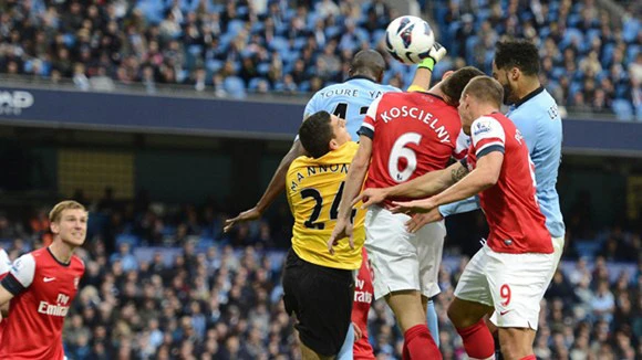 Man City bị cầm chân trên sân nhà