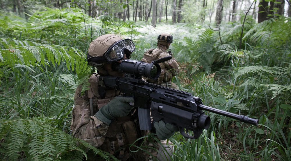 Súng trường tấn công hiện đại MSBS Grot của Ba Lan | Báo Điện tử An ...