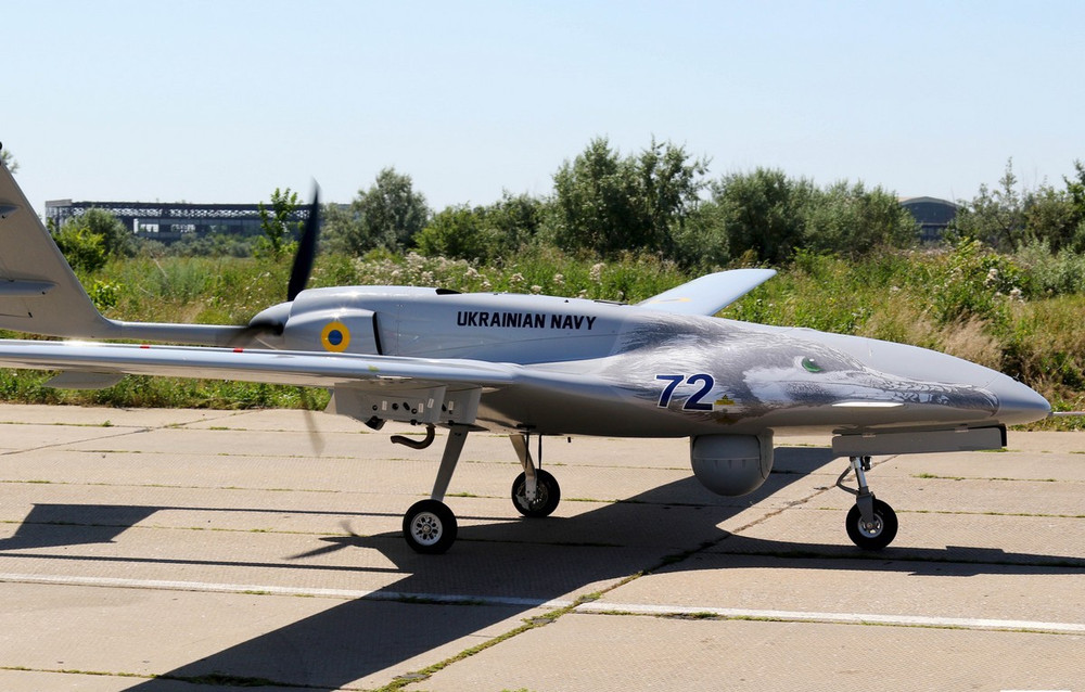 Quân đội Ukraine buộc phải bắn hạ UAV Bayraktar TB2 của mình | Báo Điện ...