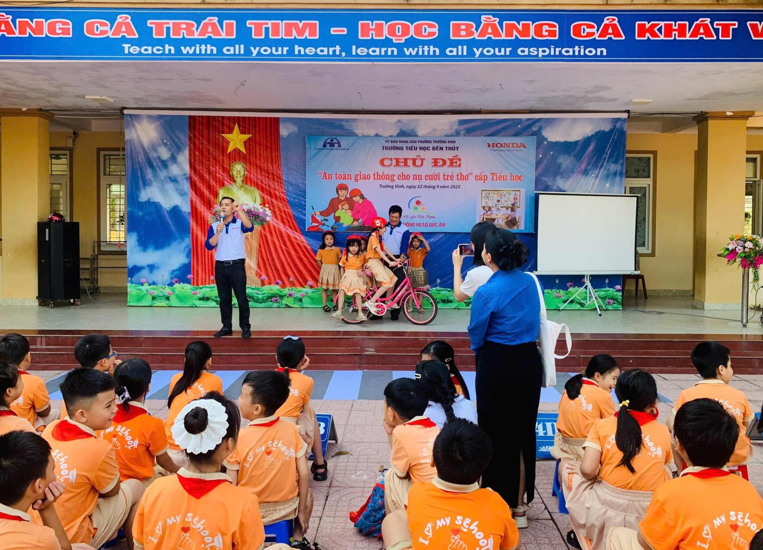 Tích cực xây dựng một xã hội giao thông an toàn | Báo Điện tử An ninh ...